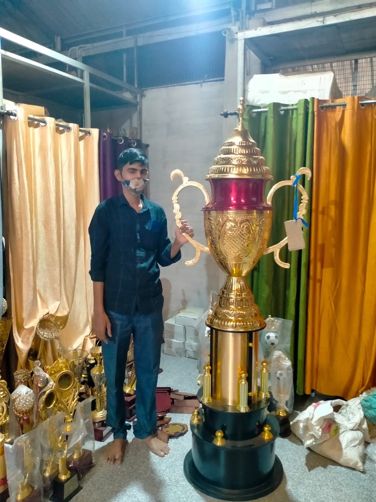 Latest Big Size Trophies - Trichur Trophies
